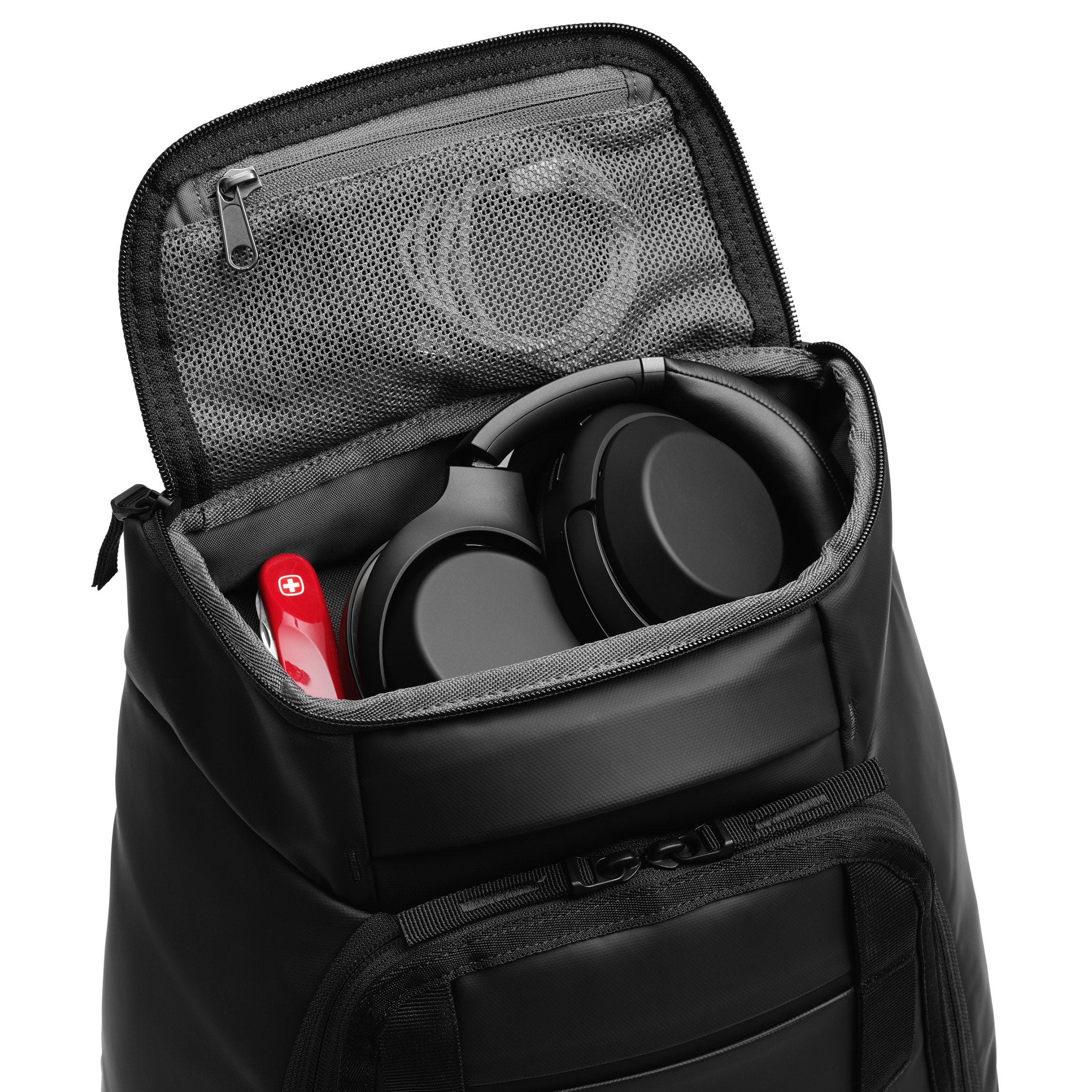 D__b__ Hugger Backpack 30L » Buy online now!