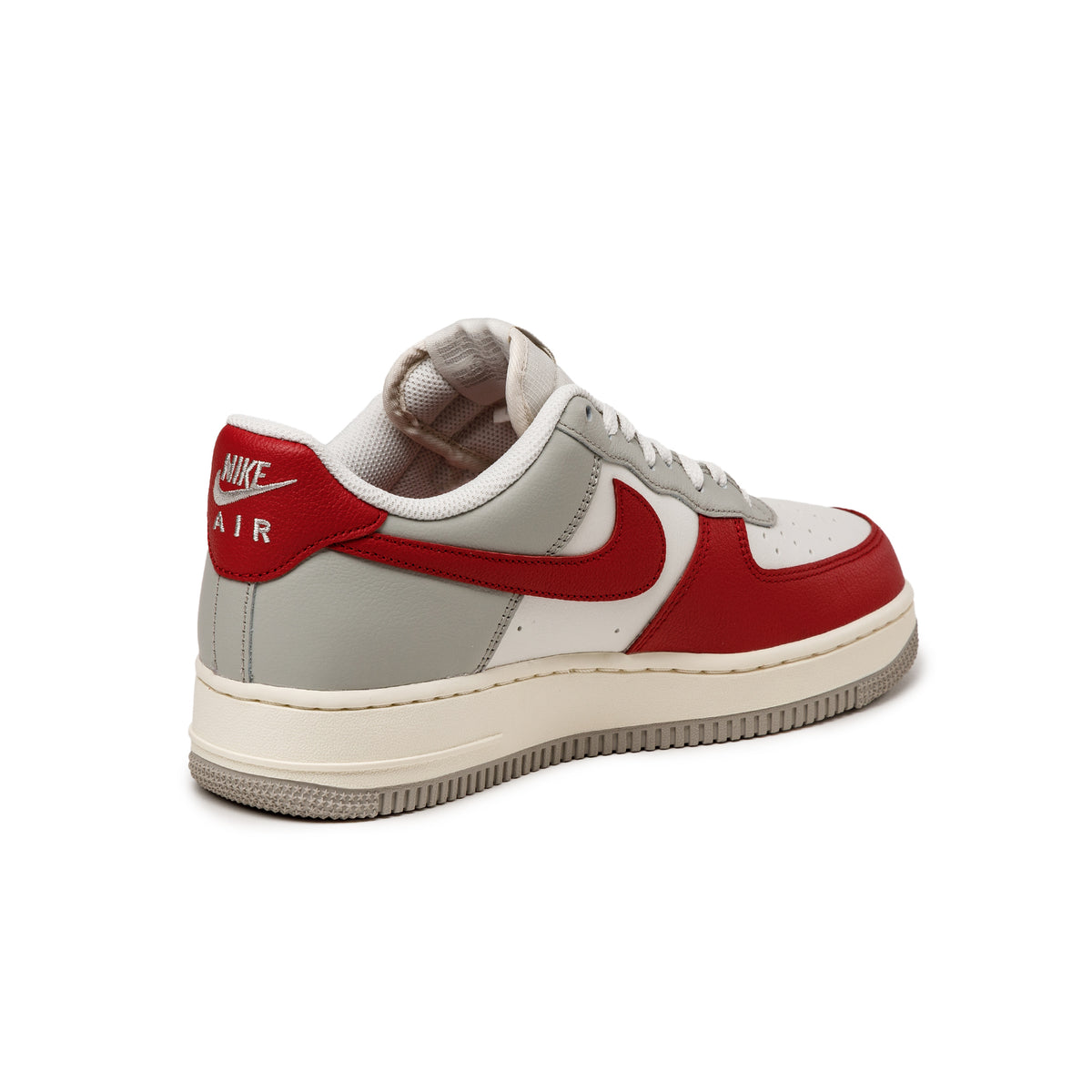 Nike Air Force 1 '07 LV8 Sneaker » Buy online now!