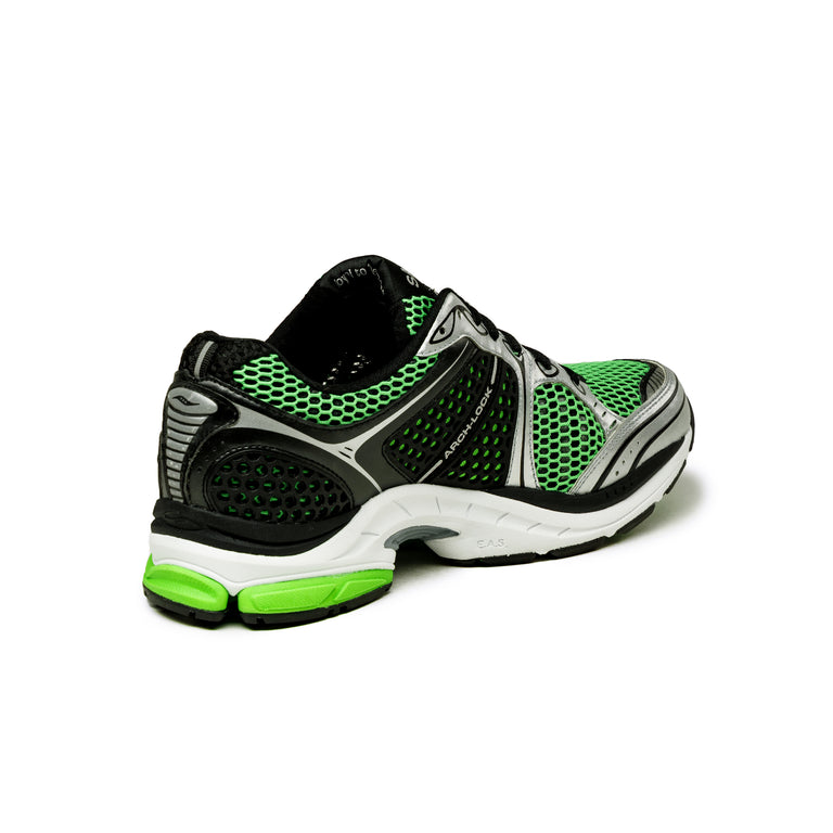 Saucony Pro Grid Triumph 4 Sneaker Buy online now