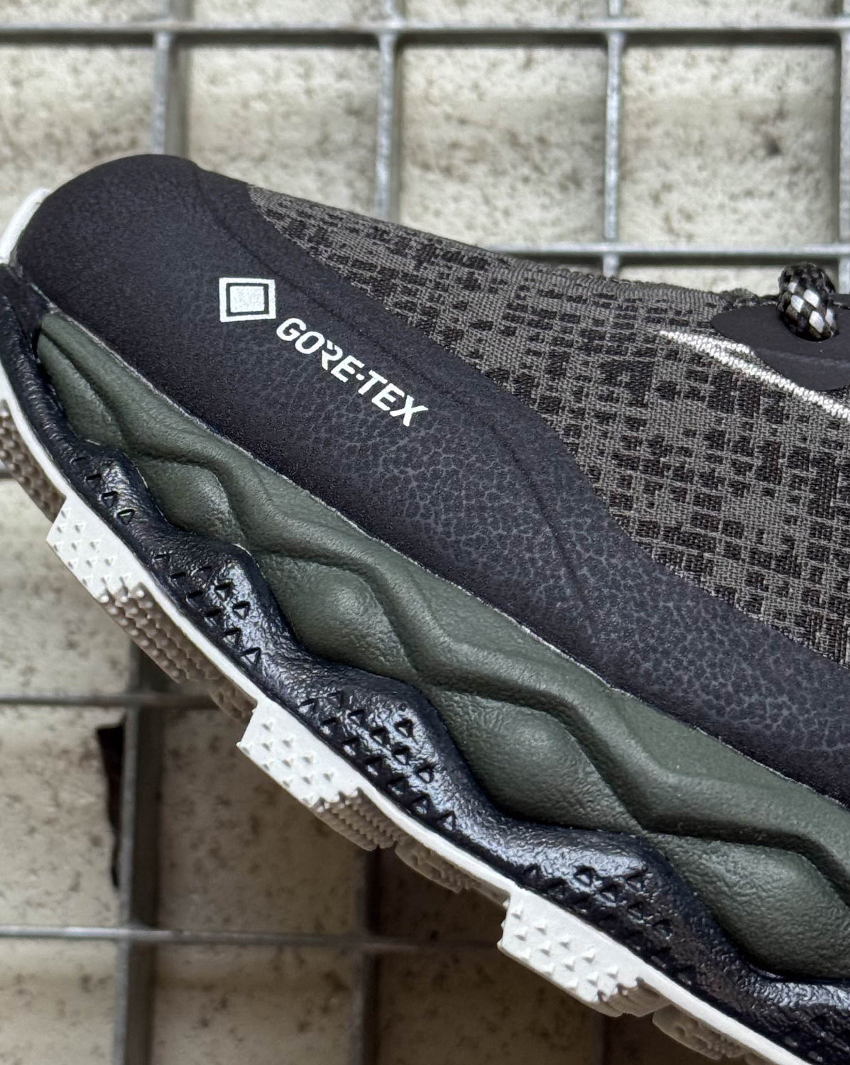 Mizuno x Maharishi Wave Mujin LS GTX Sneaker » Buy online now!