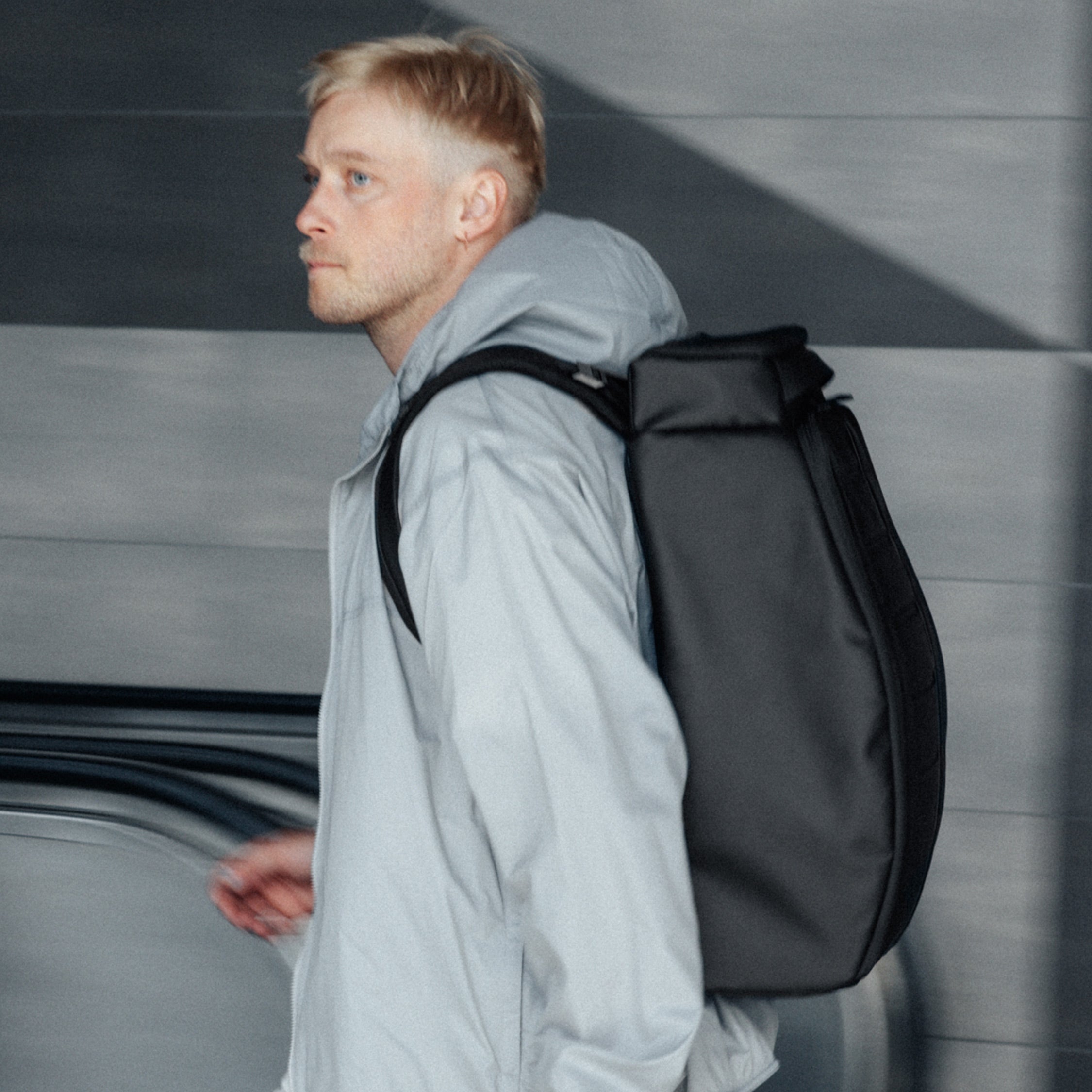 D__b__ Hugger Backpack 30L » Buy online now!